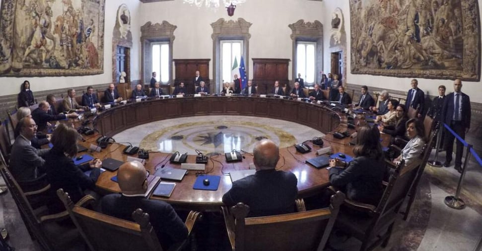 Consiglio dei Ministri: Novità su Elezioni, Revisione Accise e Carriere ...