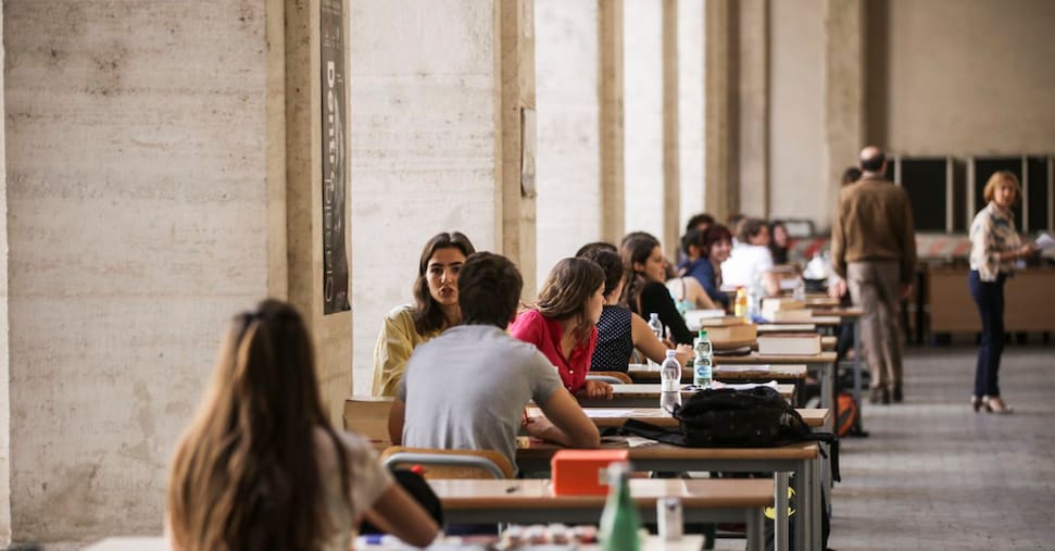 Sei in condotta e alternanza obbligatori per la maturità 2025 - Il Sole ...