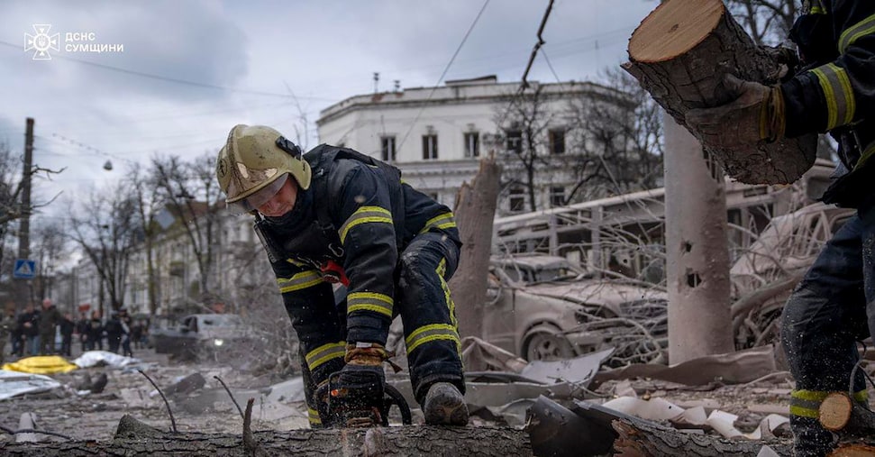 New attack in Sumy after massacre. Trump announces proposals to stop ...