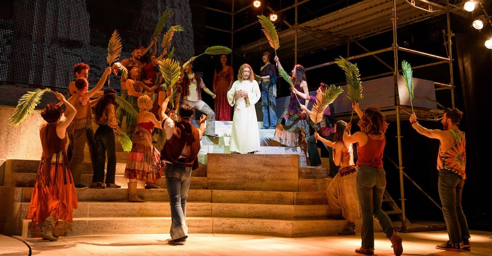 The new musical 'Titanique' at the Lido2 in Paris - Il Sole 24 ORE