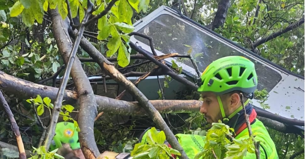 Monte Faito, cable car falls: 4 dead. Investigation for disaster and ...