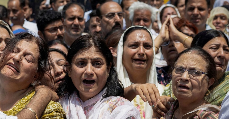 Guerra Pakistan-India, violata la tregua. Scambi di accuse tra Nuova ...