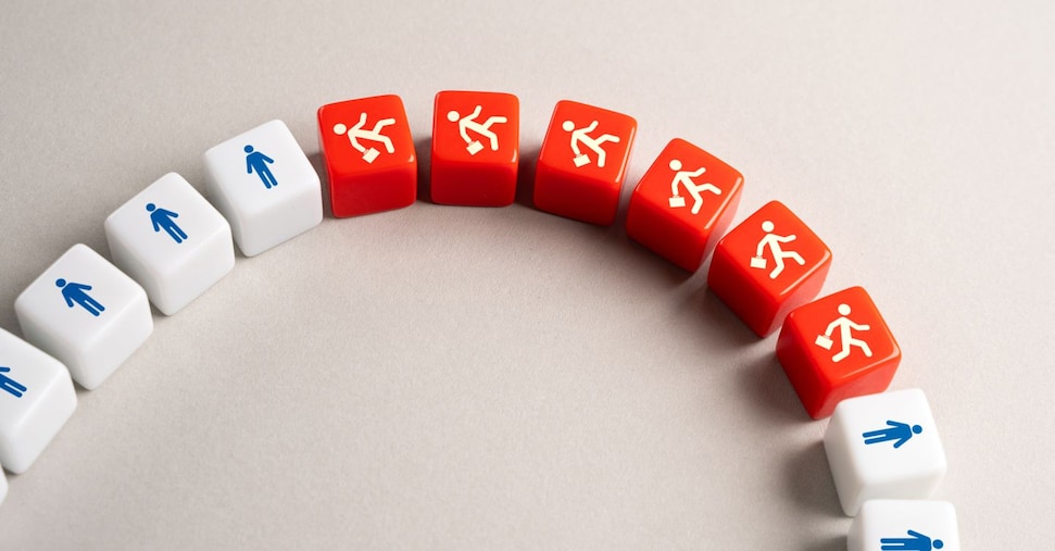 Fuga dei giovani italiani: soluzioni per invertire la tendenza