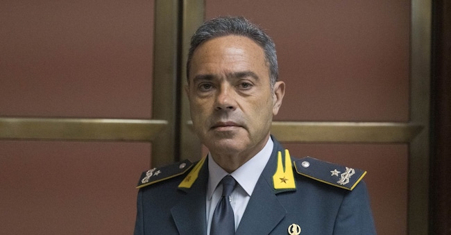 I 251 anni della Gdf, Vinciguerra: «Riciclaggio e abusivismo ...