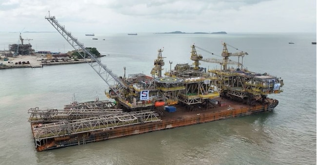 Twitterporno türk we chatted for some time and I enjoyed