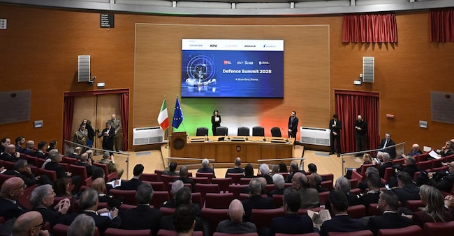 Defence, Crosetto: 'Reorganisation plan by February'. Portolano ...