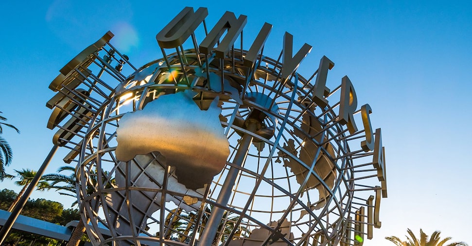 Universal Studios inaugurates new rollercoaster - Il Sole 24 ORE