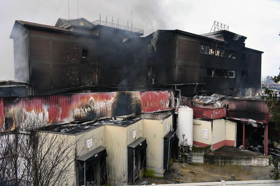 Grosso incendio all’Inalca di Reggio Emilia - Il Sole 24 ORE