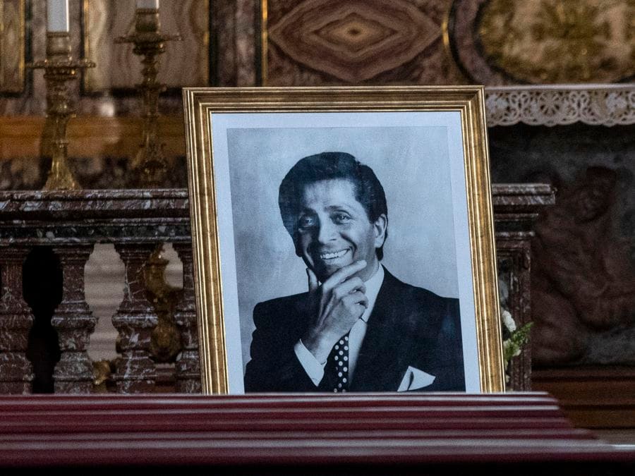 Valentino, a Roma l’ultimo addio: presenti vip della moda e del cinema ...
