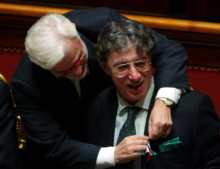 Addio a Umberto Bossi, il Senatur fondatore della Lega - Il Sole 24 ORE
