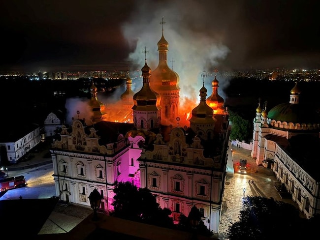 Ukraine: Russian attacks on Kyiv and Kharkiv leave 9 dead. UNESCO ...