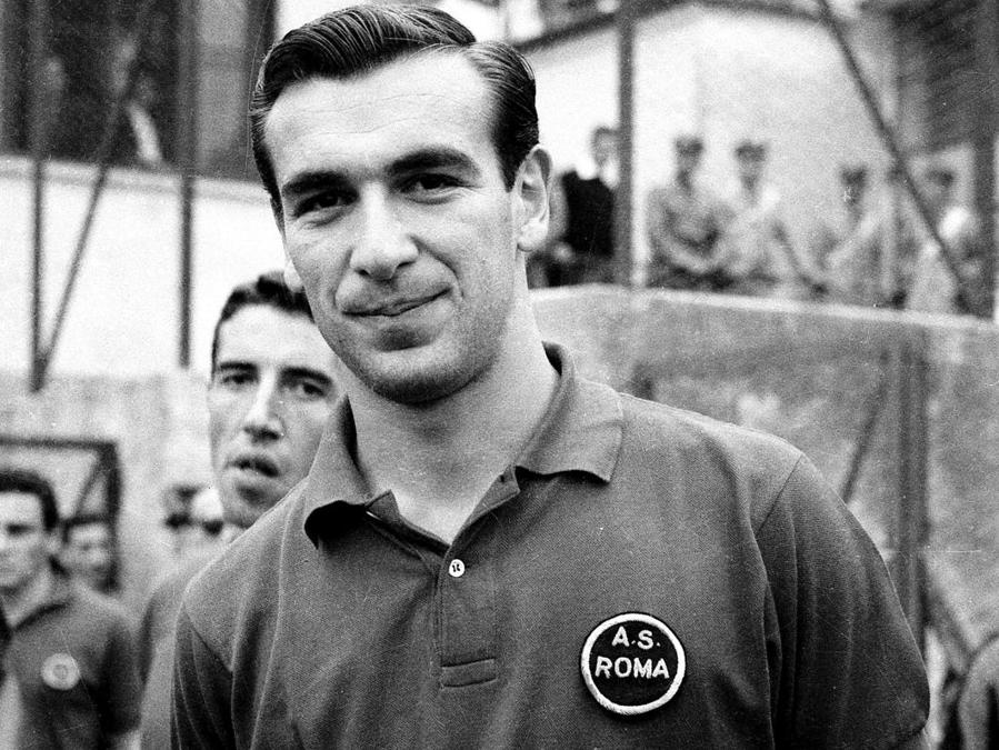 Addio ad Angelillo, «angelo dalla faccia sporca» e recordman del gol ...