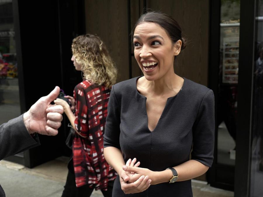 Alexandria Ocasio Ortez, lo stile della più giovane parlamentare Usa ...