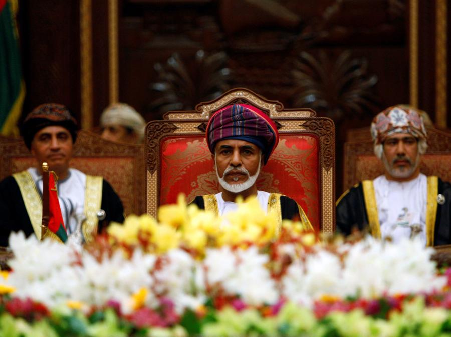 Le immagini del nuovo sultano e del suo predecessore - Il Sole 24 ORE