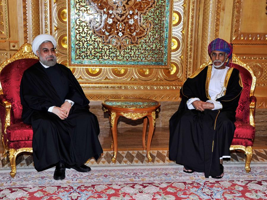 Le immagini del nuovo sultano e del suo predecessore - Il Sole 24 ORE