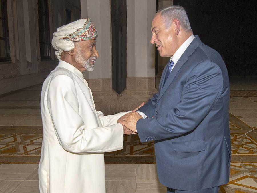 Le immagini del nuovo sultano e del suo predecessore - Il Sole 24 ORE