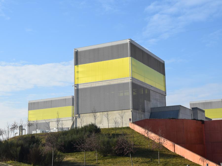 Eni: via al supercalcolatore Hpc5, il più potente al mondo - Il Sole 24 ORE