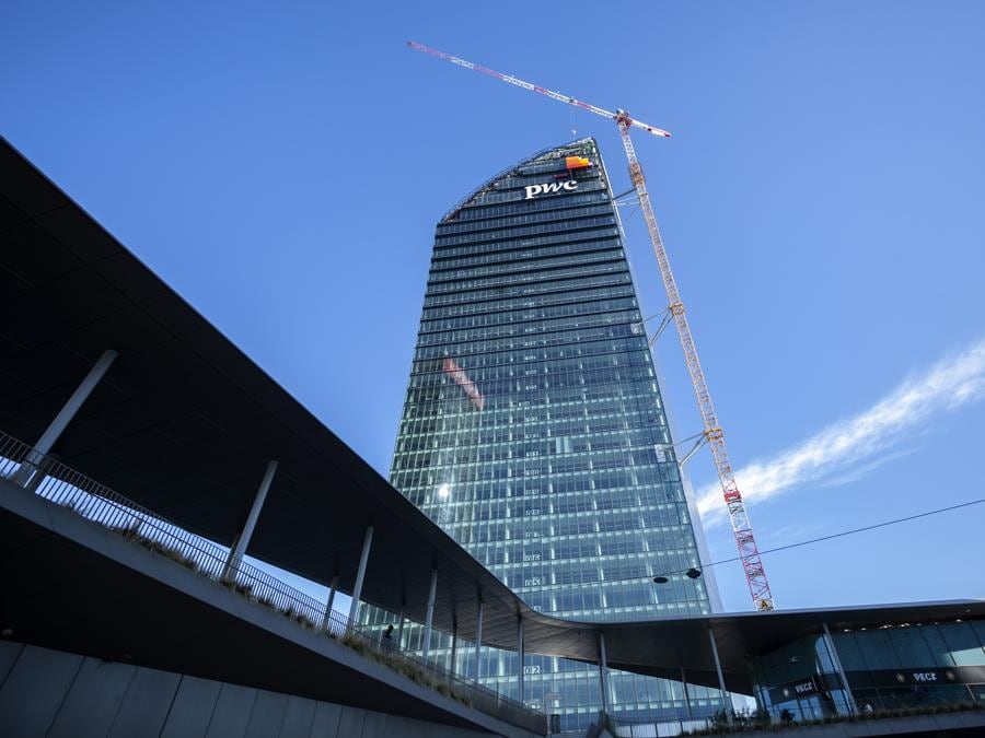 La torre Pwc arriva all’insegna - Il Sole 24 ORE