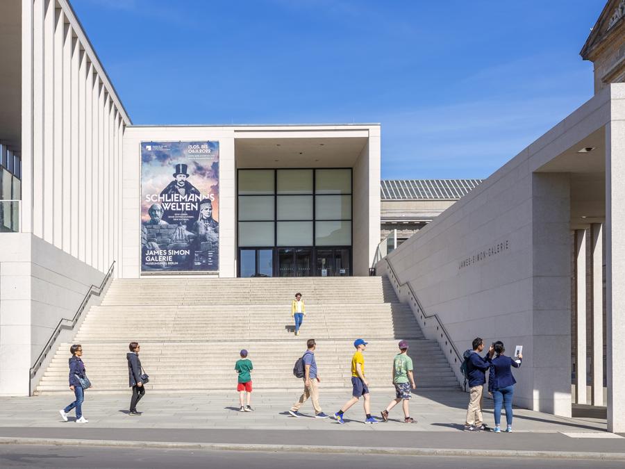 I mondi di Schliemann, l’archeologo che scoprì Troia - Il Sole 24 ORE