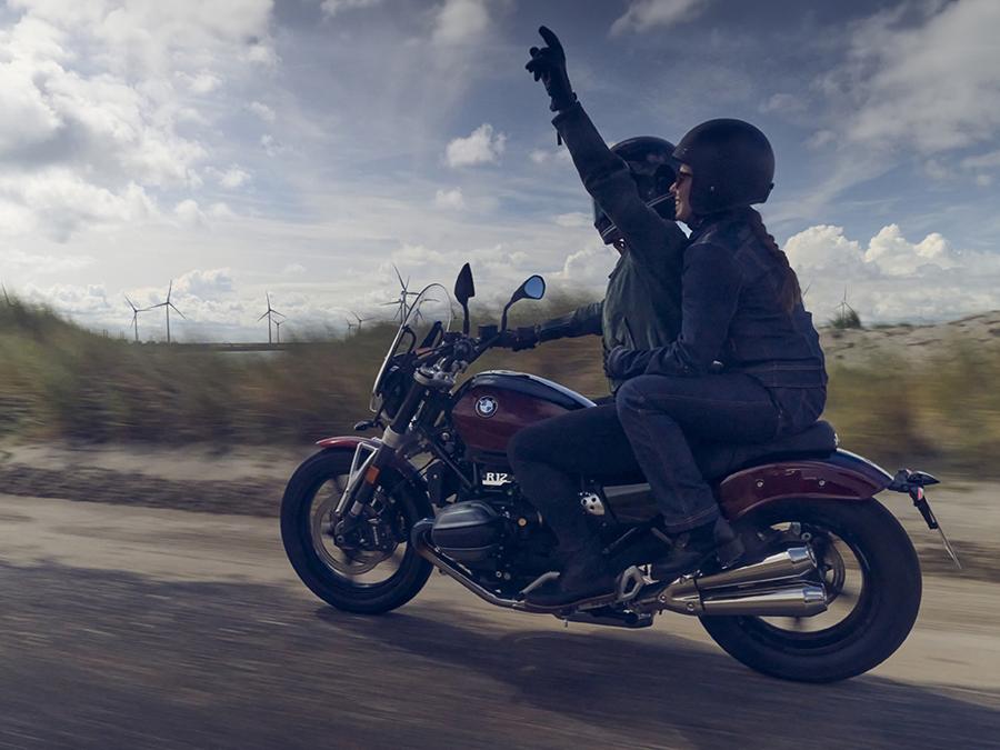 La roadster Bmw R12 NineT 2024 e la nuova cruiser R12 - Il Sole 24 ORE