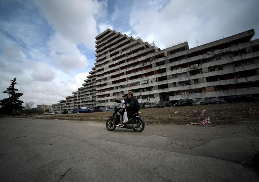 Le Vele di Scampia: dall’utopia al degrado - Il Sole 24 ORE