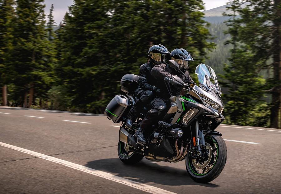 Eicma 2024, Kawasaki svela la nuova Z900 e pensa ai viaggi con le ...