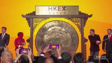 Capodanno lunare, Borsa Hong Kong riapre e celebra l'anno del Drago ...