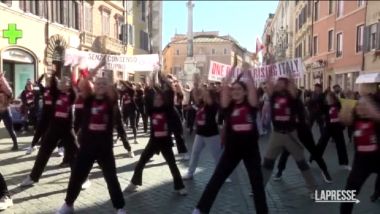 Roma, flash mob contro la violenza sulle donne - Il Sole 24 ORE