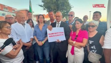 Regionali Marche 2025, flash mob di Ricci e Schlein a Jesi: "Sanità al ...