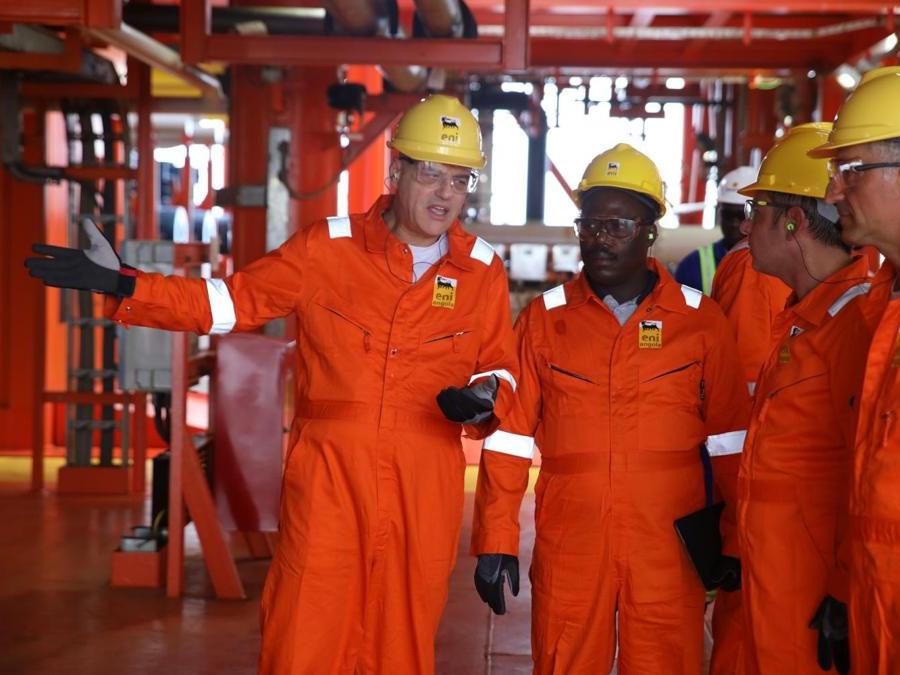Eni inaugura il primo olio nell'East Hub dell'Angola - Il Sole 24 ORE