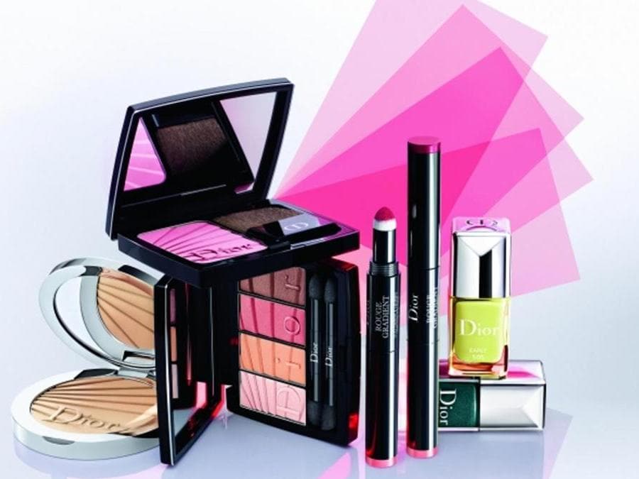 Glitter e iridescenze per il make-up di primavera - Il Sole 24 ORE