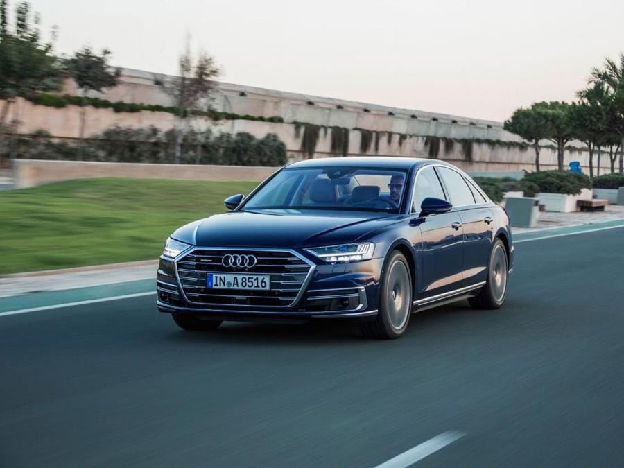 Audi A8, le foto in strada l’ammiraglia hi-tech - Il Sole 24 ORE