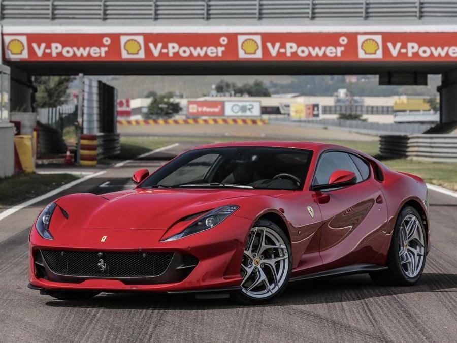 Ferrari 812 Superfast, le foto in pista e in strada del «mostro» da 800 ...