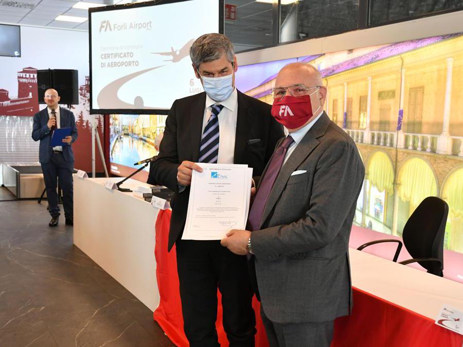 Forlì, l’aeroporto scalda i motori. Così si presenta lo scalo dopo il ...
