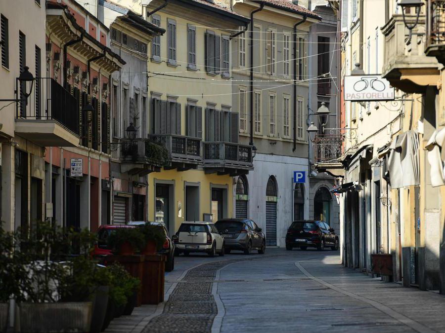 Codogno, strade deserte nella città focolaio del virus - Il Sole 24 ORE