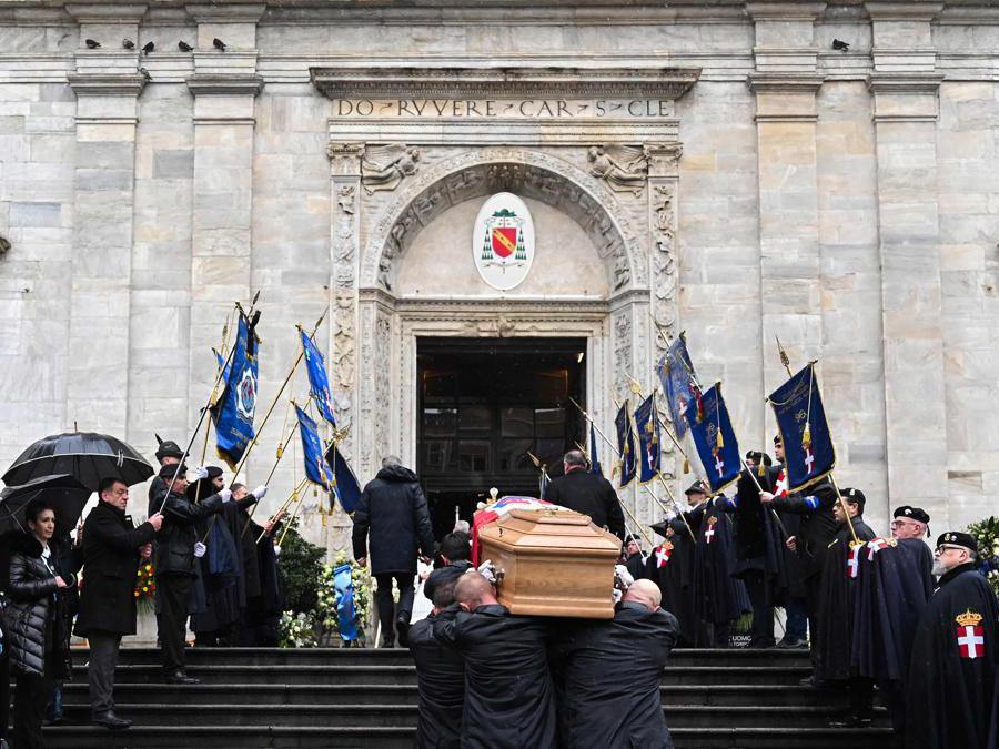 I funerali a Torino di Vittorio Emanuele di Savoia - Il Sole 24 ORE