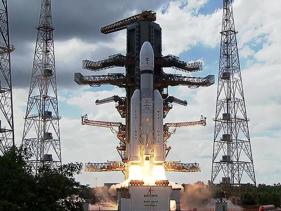 Lanciata con successo la missione dell’India verso la Luna - Il Sole 24 ORE