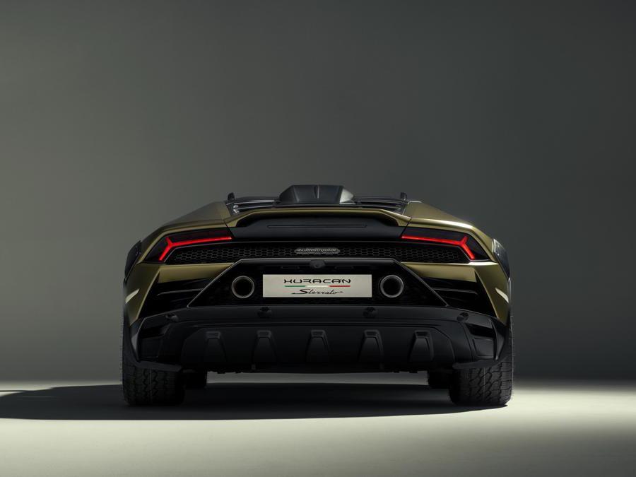 Lamborghini Huracan Sterrato, tutte le foto della supercar da ...
