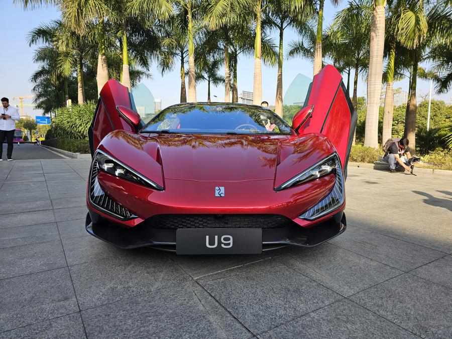 YangWang U9, le nostre foto della hypercar elettrica BYD da 1.200 ...
